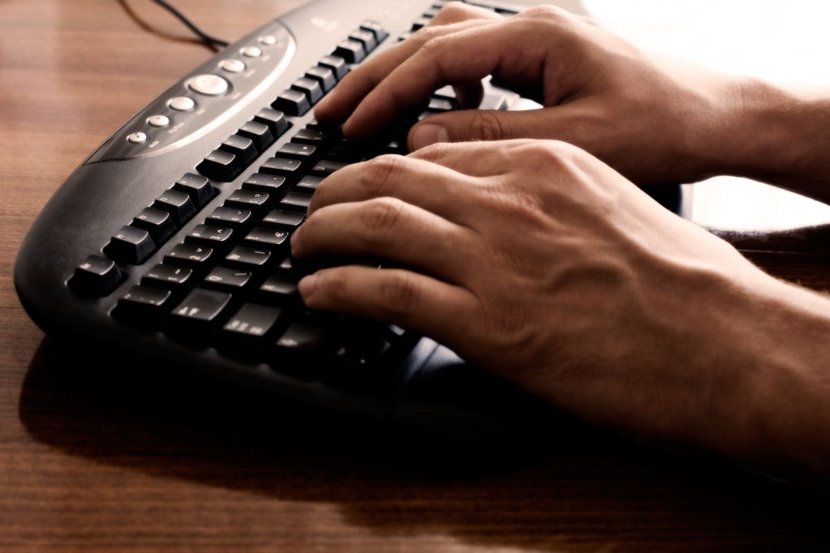 DVORAK Keyboard Layout Practice - Typing Skill Upgrade!