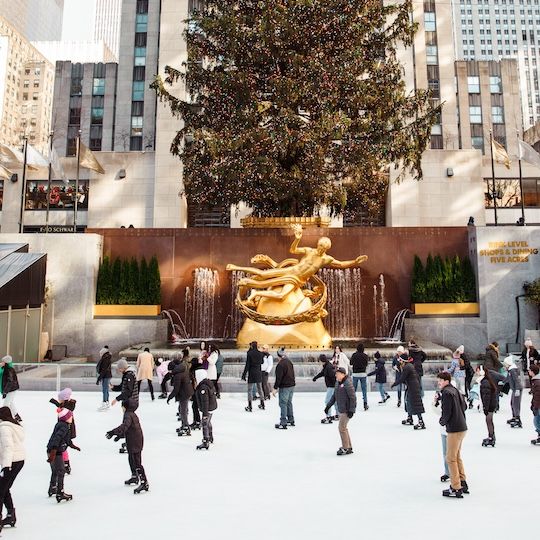 How to Spend the Perfect December Day at Rockefeller Center