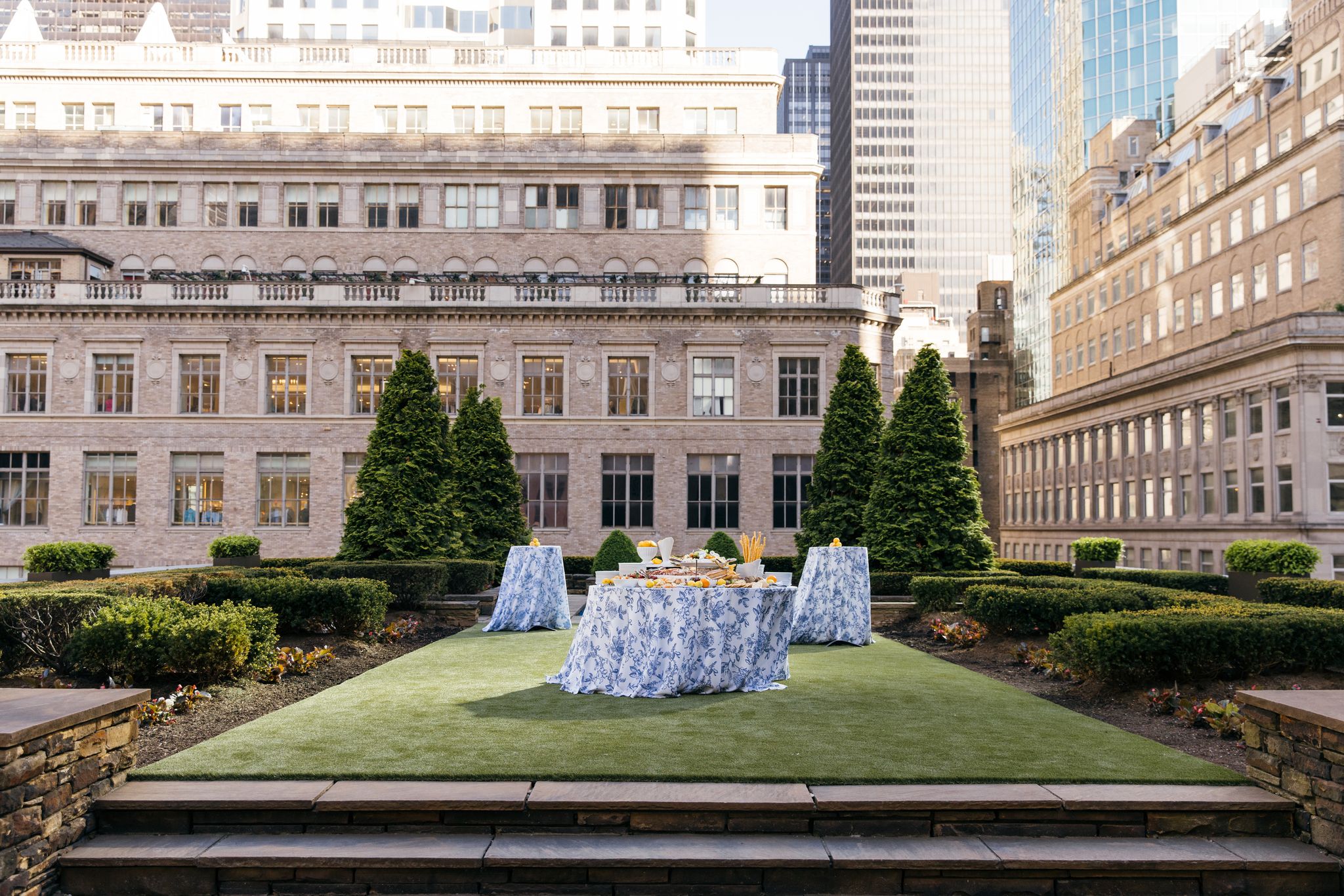 Iconic NYC Rooftop Venues | Breathtaking Views | Rockefeller Center