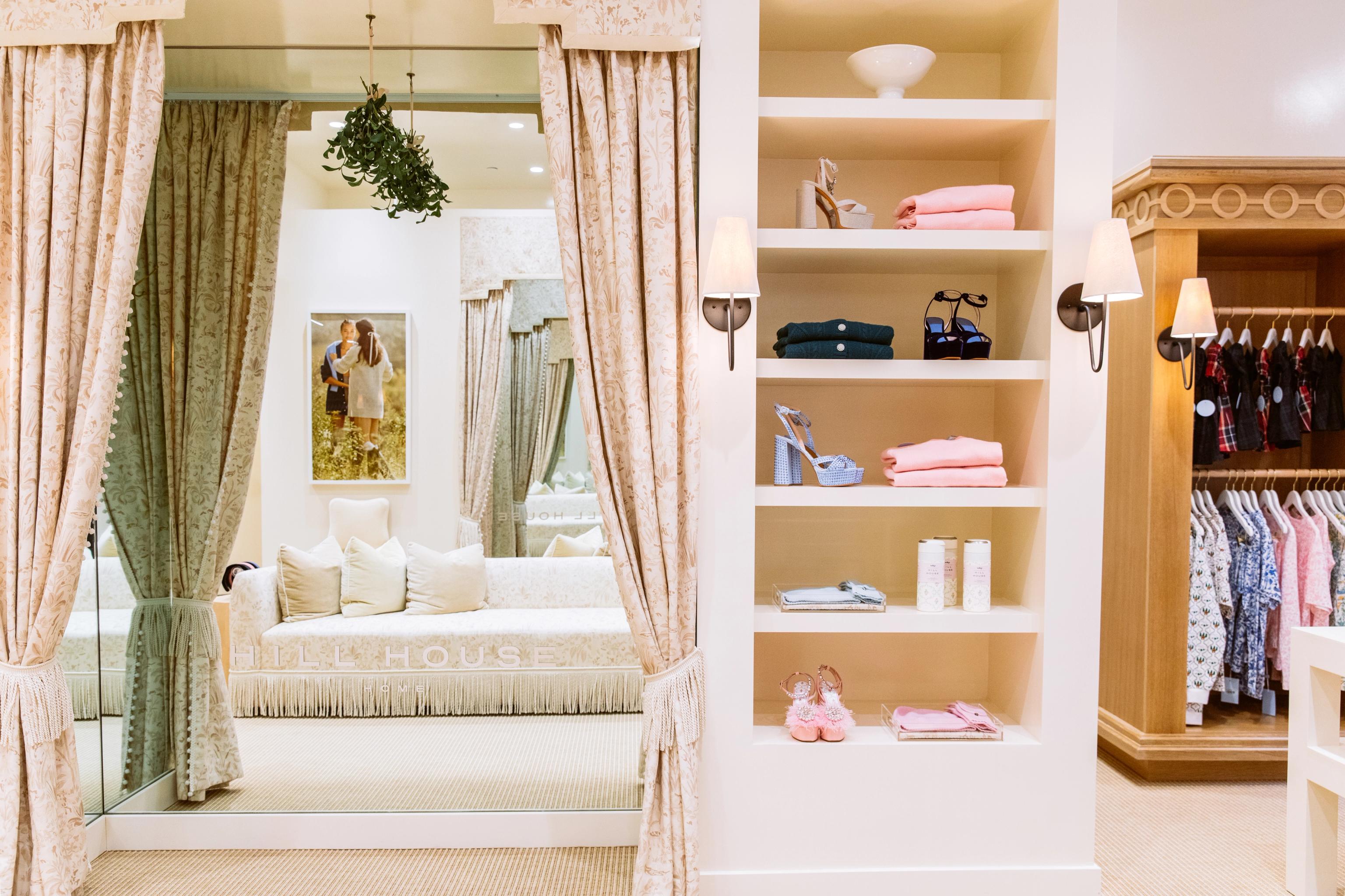 Nell Diamond and Hill House Home Come to Rockefeller Center