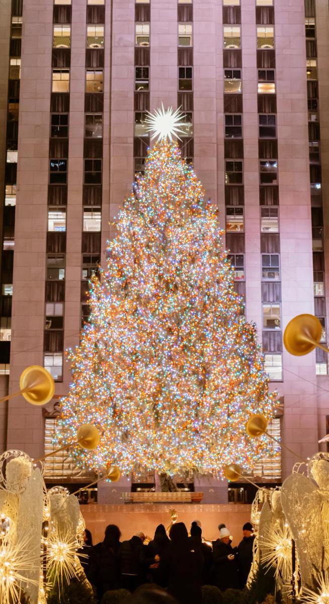 Submit Your Tree Inquiries | Rockefeller Center
