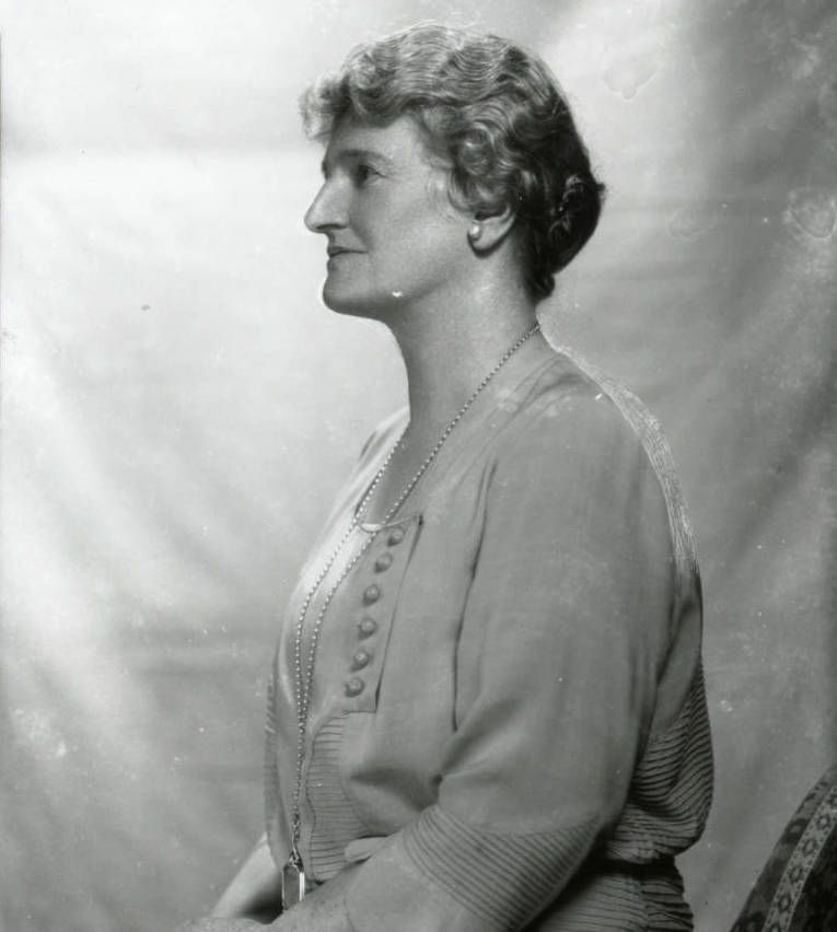 Important Woman of New York City and Rockefeller Center — Gilda Radner ...