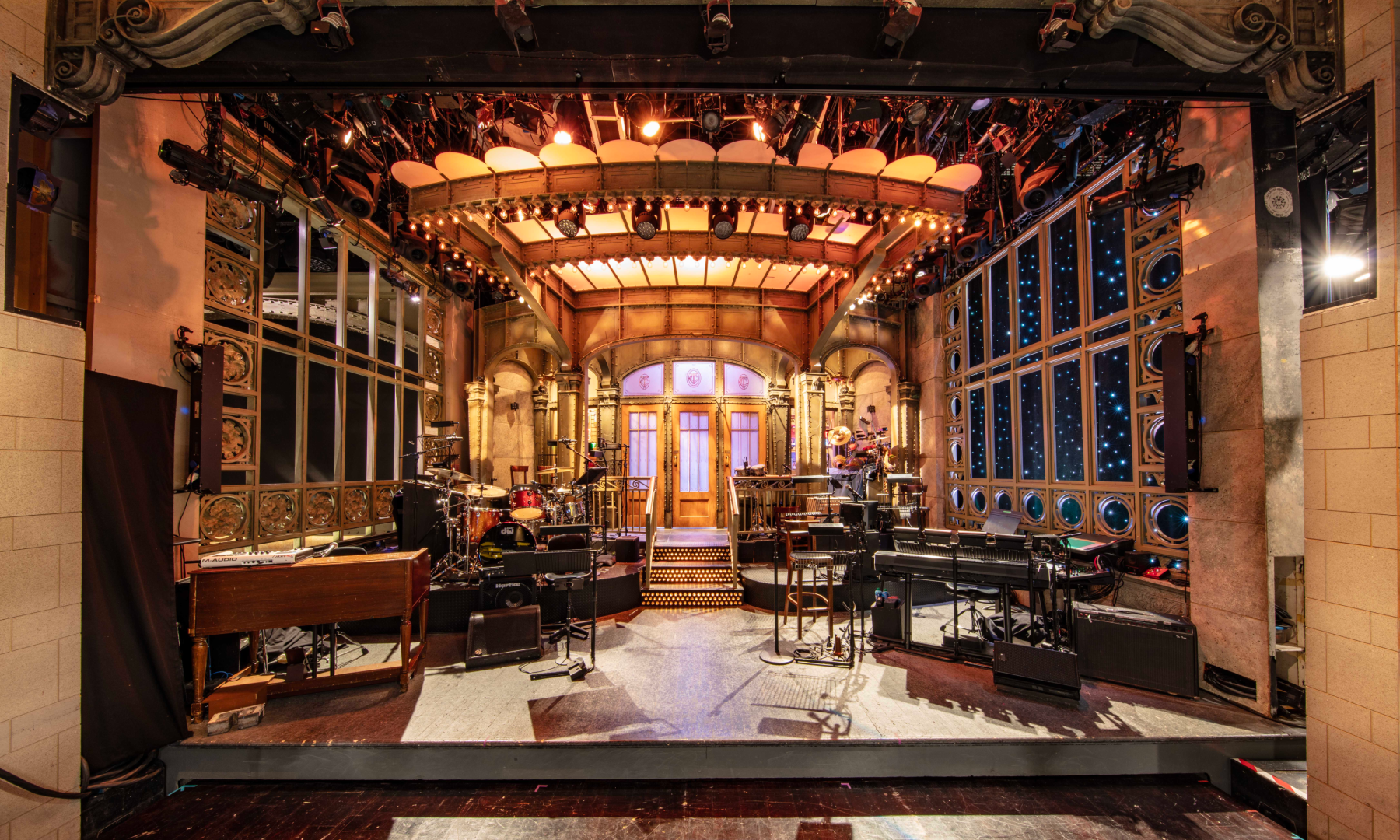 How to Get Saturday Night Live Tickets: Lottery, Standby, and Entry Tips