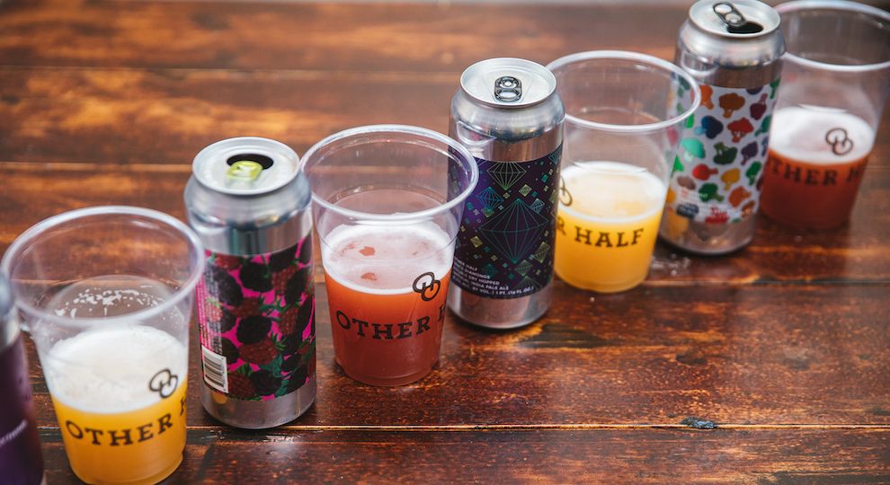 Expert’s Guide to Enjoying the Perfect Pint of Beer | How to Pour a Pint