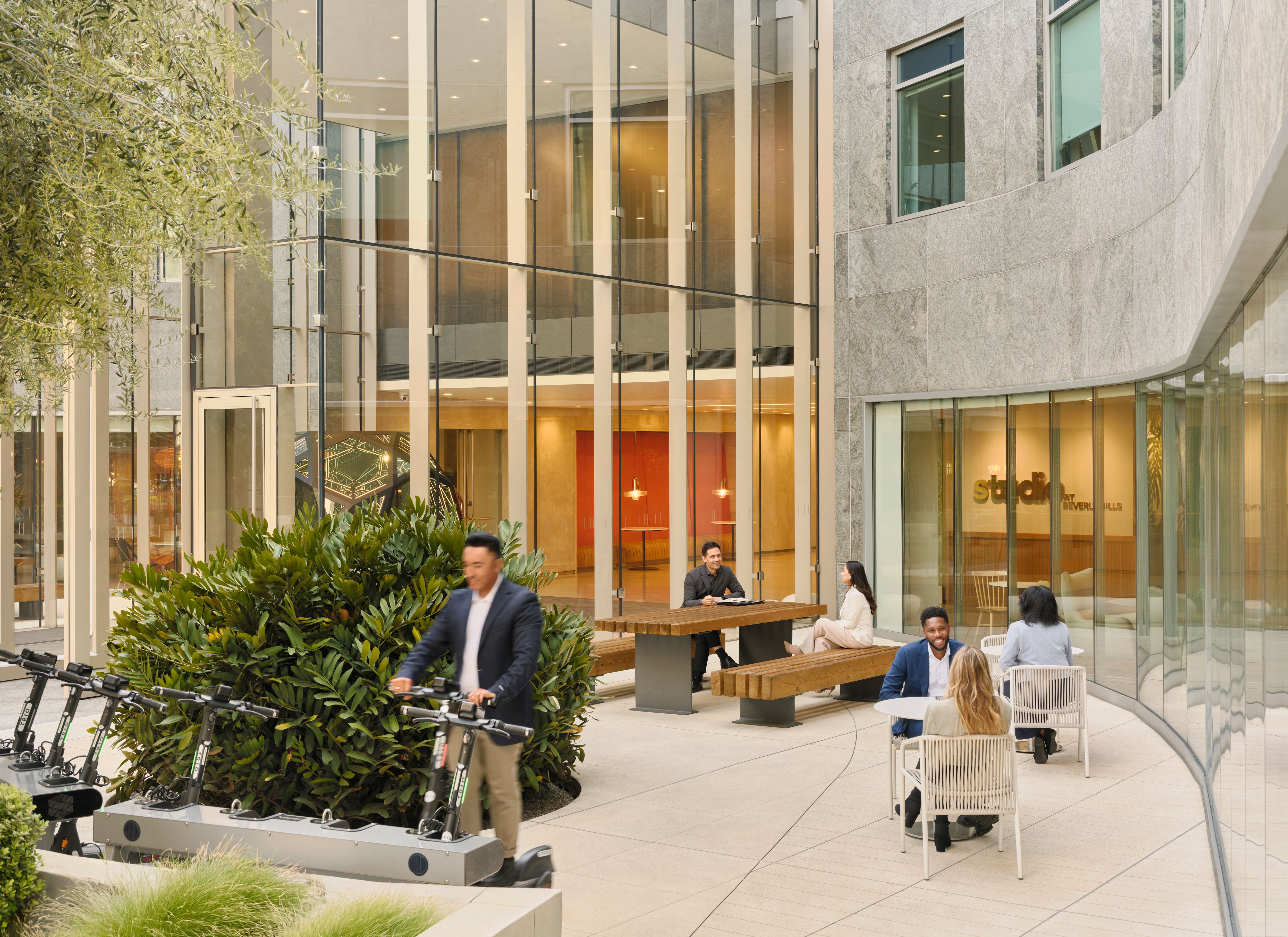 Studio Beverly Hills