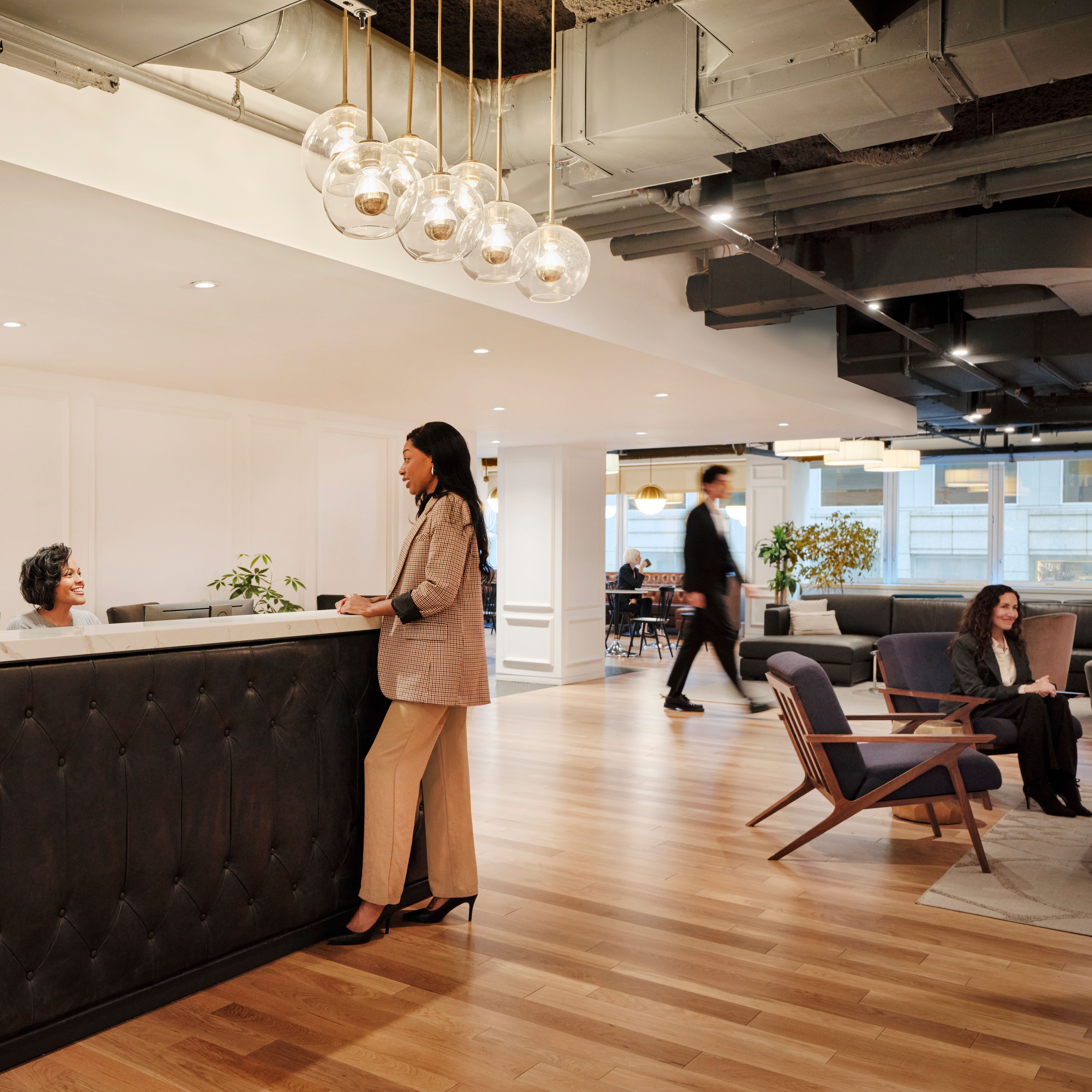 Studio at 300 Park Avenue