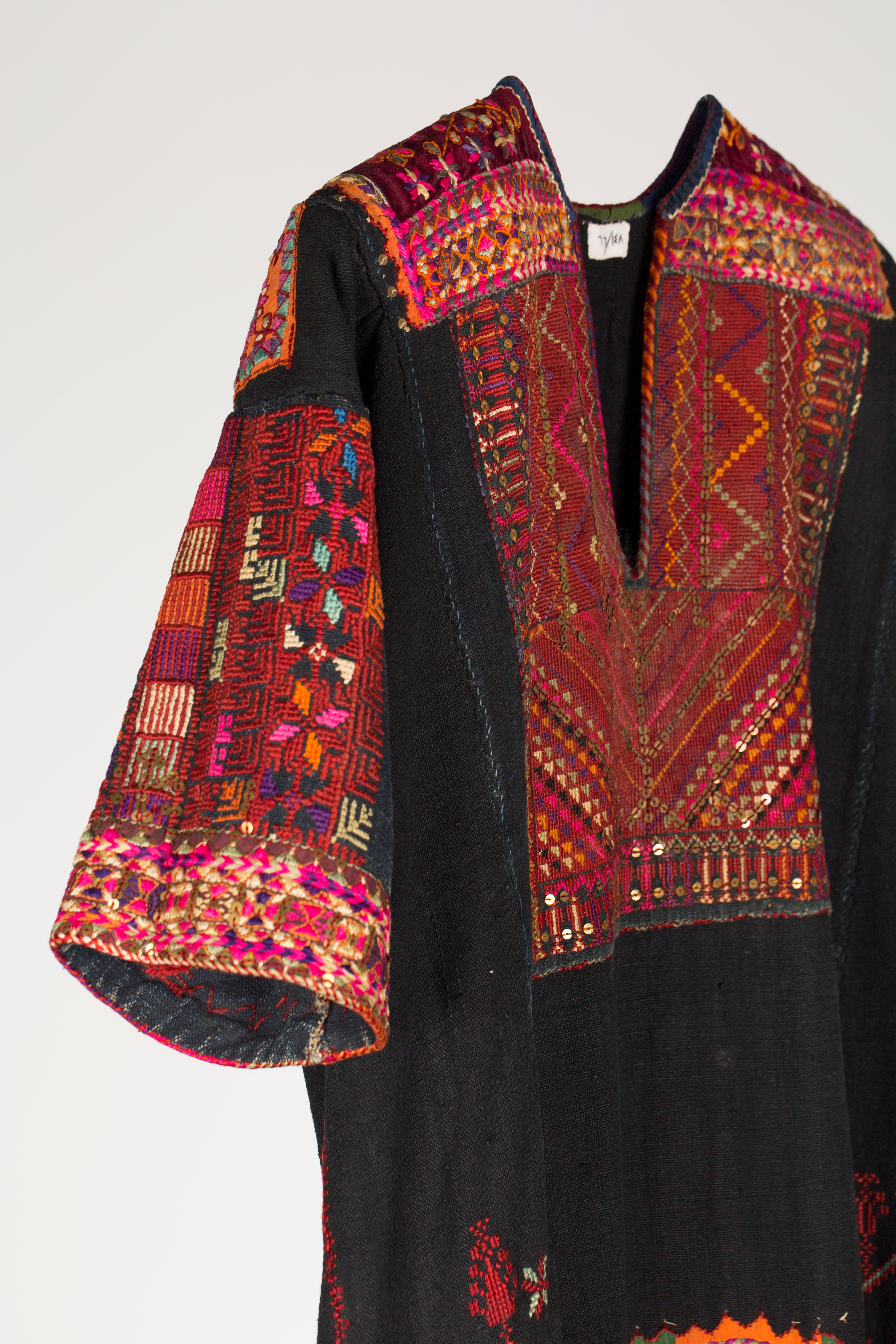 Material Power: Palestinian Embroidery | University Arms Hotel