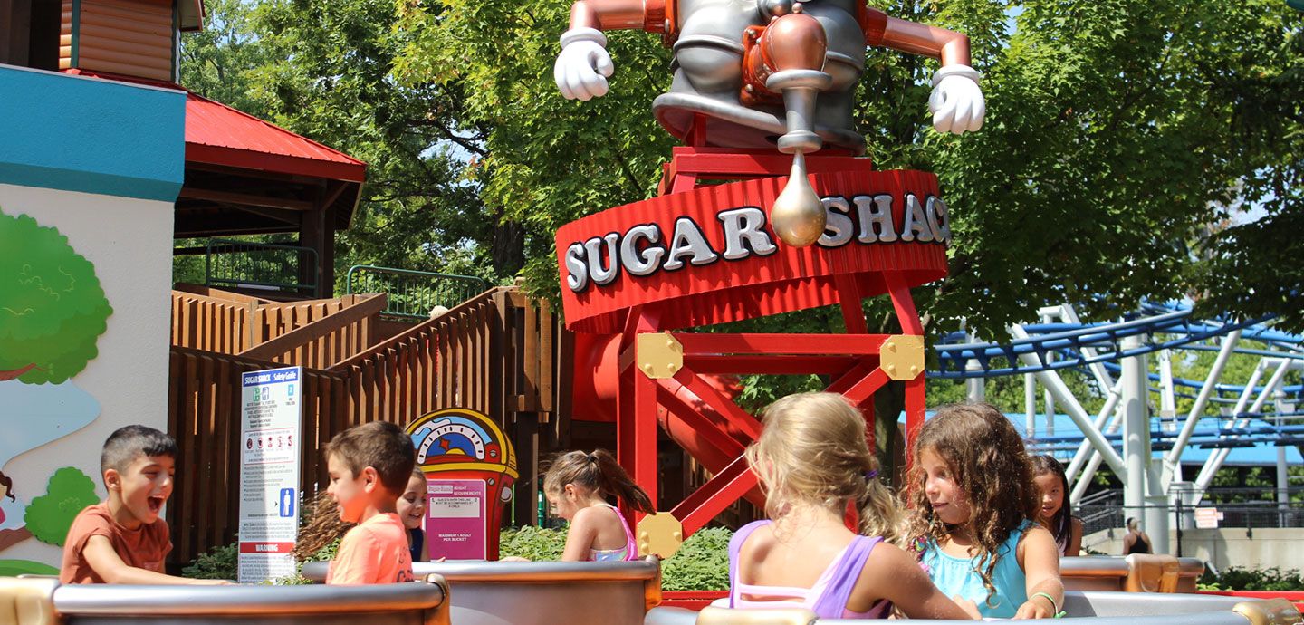 Kids' Spinning Teacups Ride | Sugar Shack | Canada's Wonderland | Ride ...
