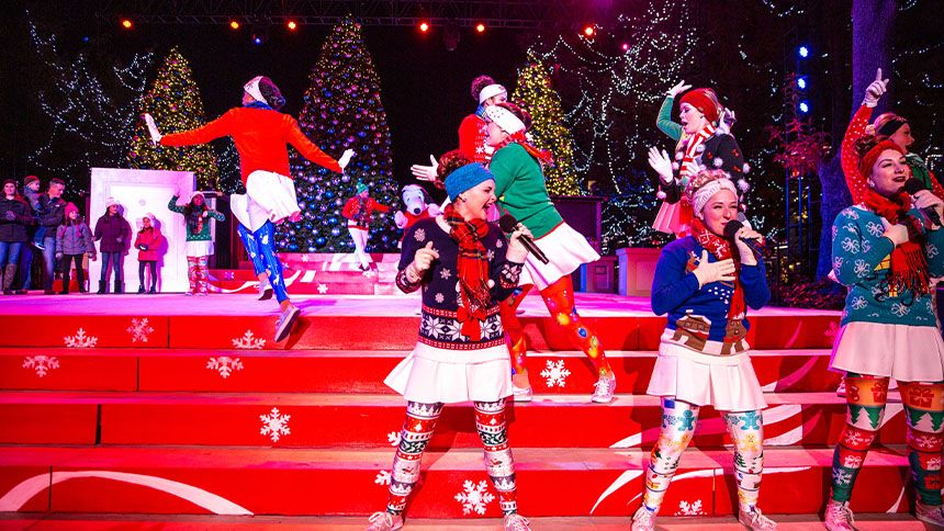 Tree Lighting Ceremony | Show | Kings Island
