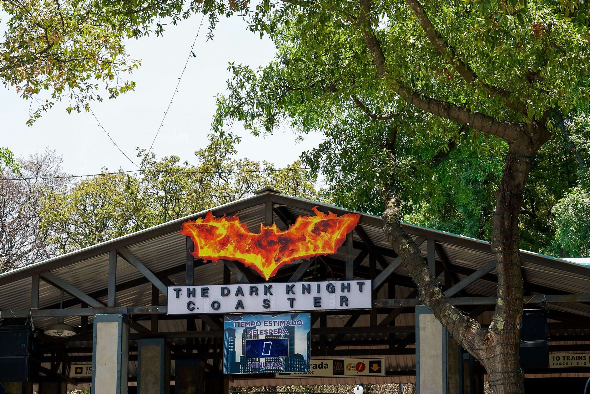 Six Flags México - Dark Knight Coaster 3