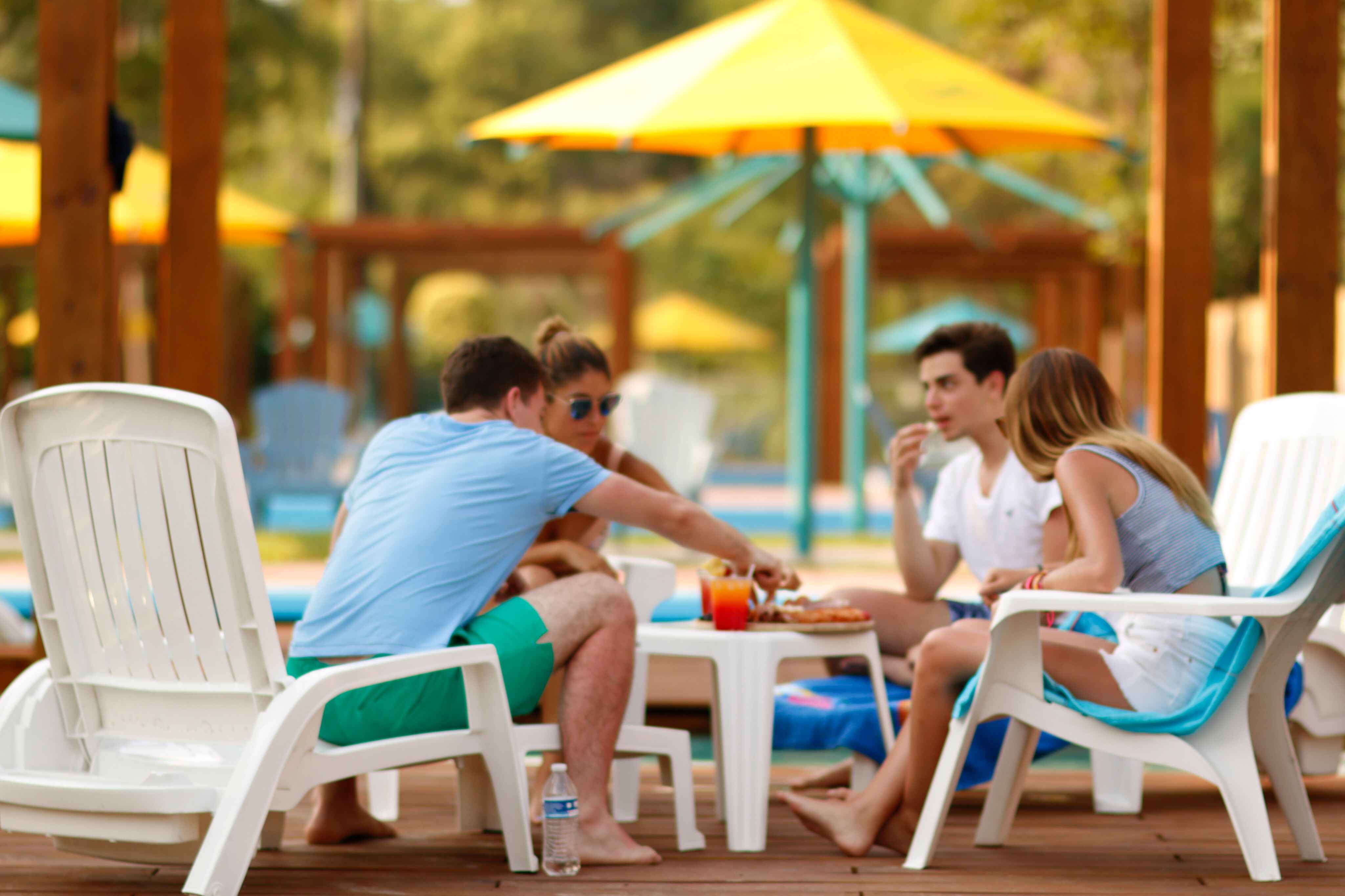 Restaurants & Dining | Hurricane Harbor, Phoenix