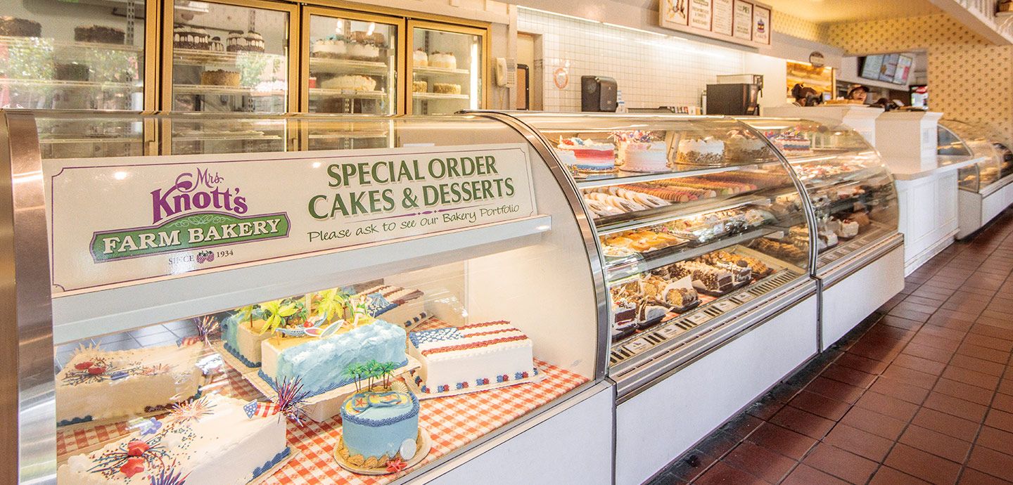 Farm Bakery | Drinks & Dining | Knott's Berry Farm