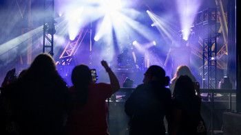 Six Flags Over Georgia - Tyler Neal Band