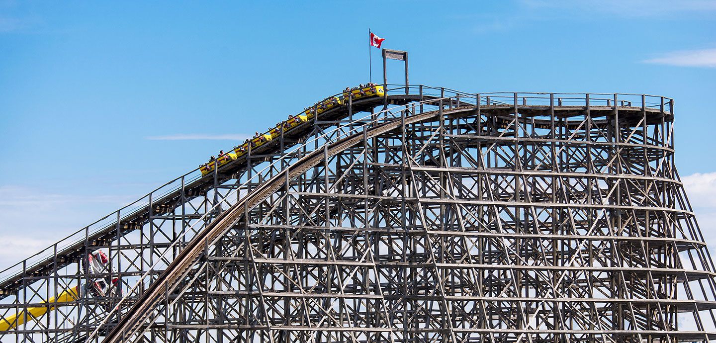 Wooden Roller Coaster | Canadian Minebuster | Canada's Wonderland ...