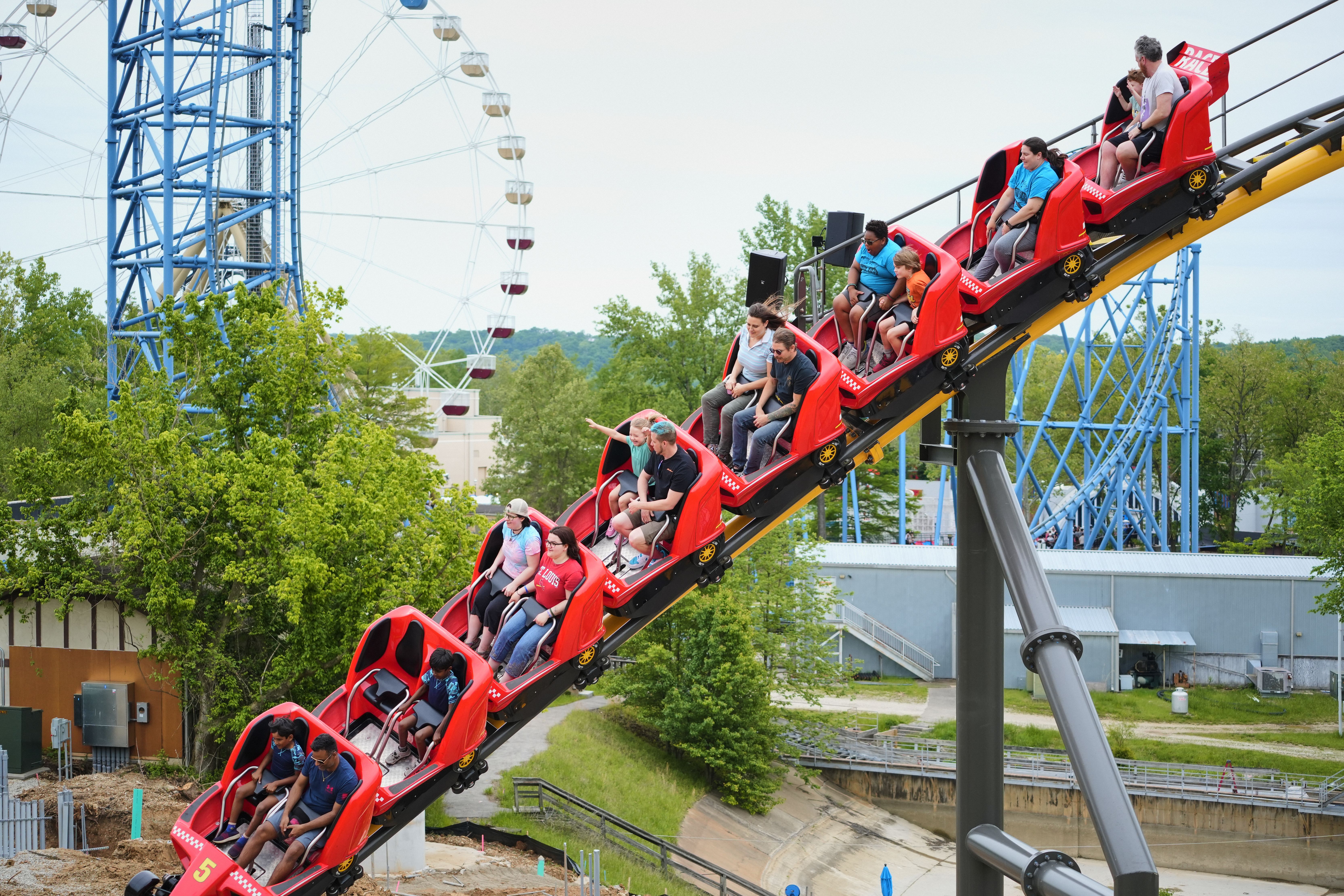 Six Flags St. Louis - Rookie Racer | Ride | Six Flags St. Louis