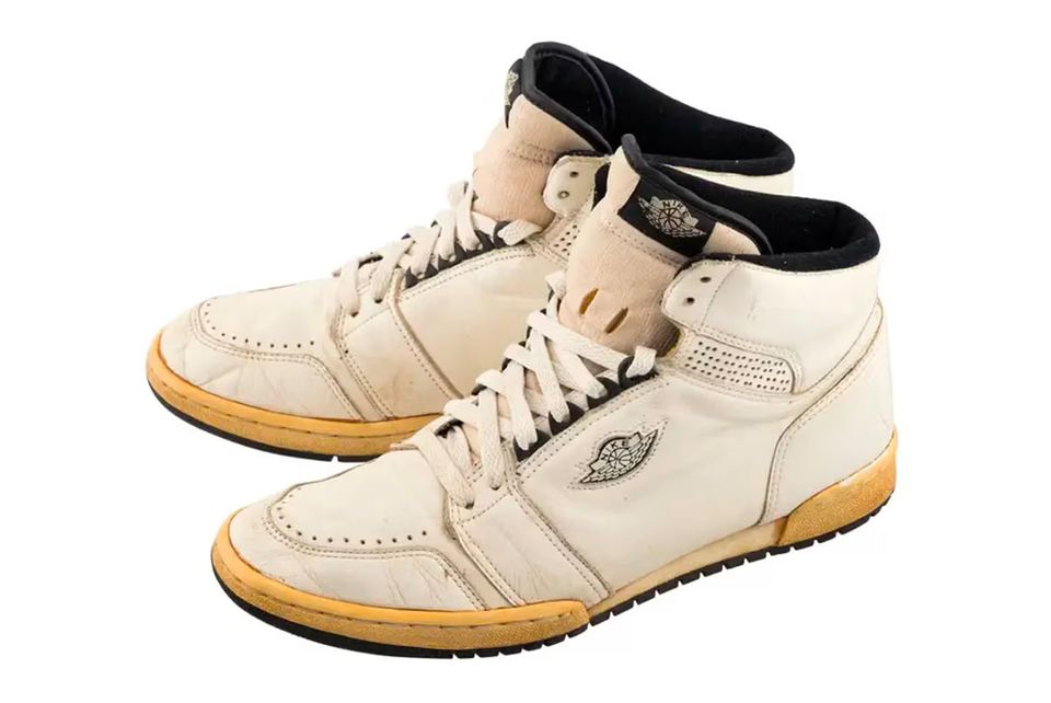 Vintage Air Jordan 2 Prototype Surfaces at Auction - Sneaker Freaker