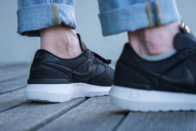 Nike Air Vortex 17 (Black) - Sneaker Freaker