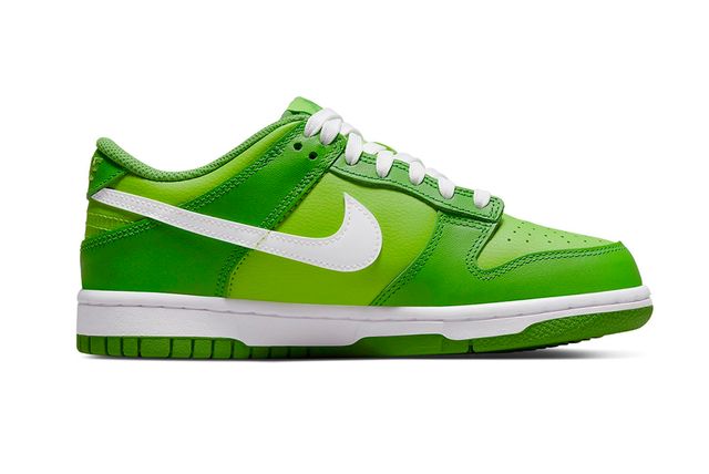 The Nike Dunk Low Continues to Celebrate St. Paddy’s Day! - Sneaker Freaker