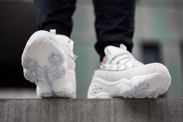 Reebok's DMX Run 10 Arrives In Two New Colourways - Sneaker Freaker