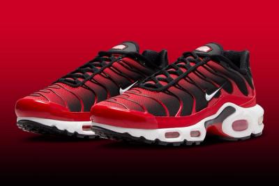 Another Black and Red Combo Reaches the Nike Air Max Plus - Industry News