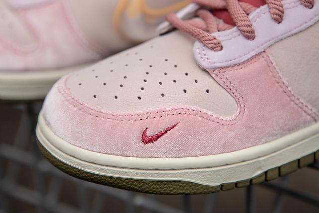 Exclusive Look: Social Status x Nike Dunk ‘Chocolate Milk’ and ...