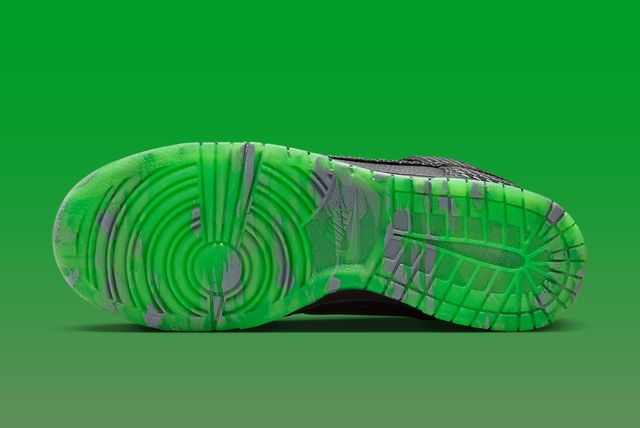 You Can Cop the Spooky Nike Dunk Mid Ahead of Halloween - Sneaker Freaker