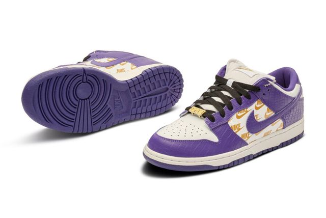 Sotheby’s Auctioning Unreleased Supreme x Nike SB Dunks for $4-6K ...
