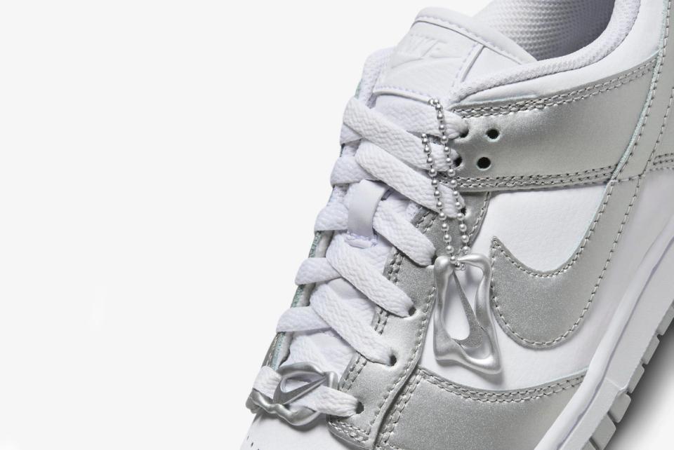 Nike Offers a Molten 'Metallic Silver' Dunk Low - Sneaker Freaker