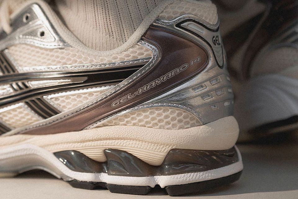 This ASICS GEL-Kayano 14 Shows Shades of JJJJound - Sneaker Freaker