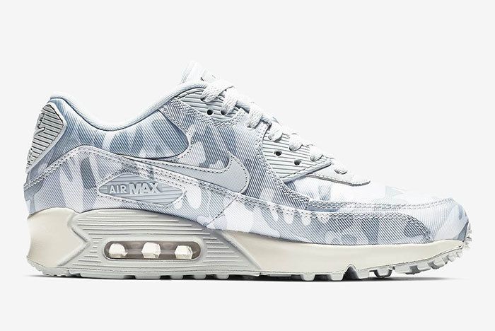 Nike Drop an Air Max 90 For Snow Bunnies