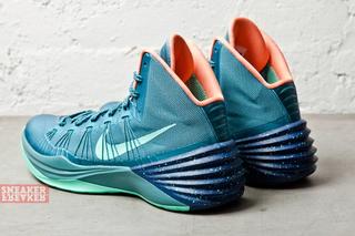 Nike Hyperdunk 2013 (Mineral Teal/Atomic Pink) - Sneaker Freaker
