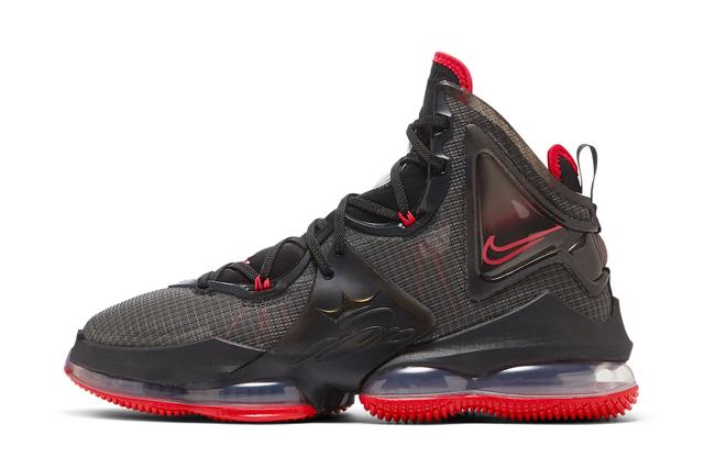 Release Date: The Nike LeBron 19 'Bred' - Sneaker Freaker