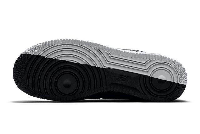 This Air Force 1 is a Textbook Contrasting Colourway - Sneaker Freaker