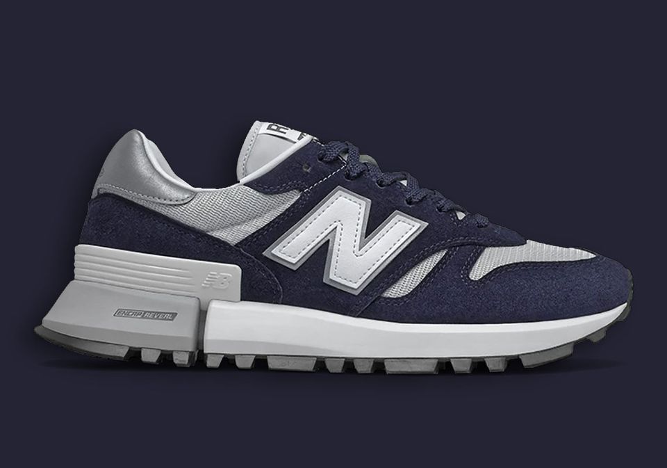 NB1300 - Sneaker Freaker