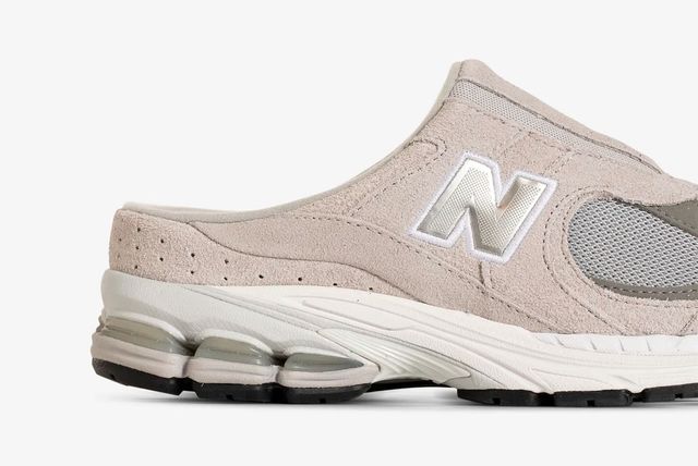 New Balance Convert the 2002R Into Mule Mode - Sneaker Freaker