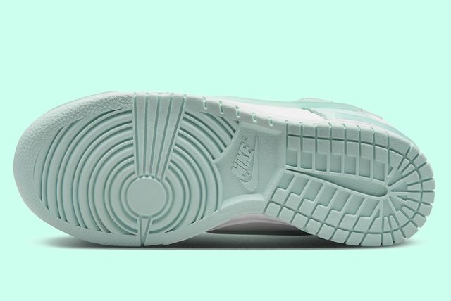 The Nike Dunk Low Twist Arrives in ‘Jade Ice’ - Sneaker Freaker