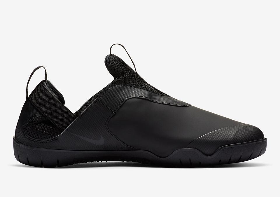 Nike adds ‘Triple Black’ to their Medical Air Zoom Pulse - Sneaker Freaker