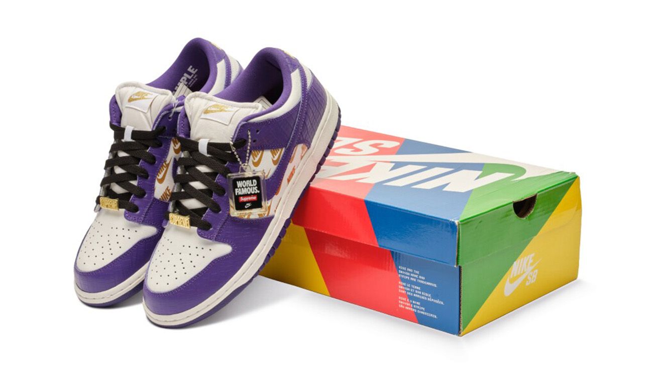 Sotheby’s Auctioning Unreleased Supreme x Nike SB Dunks for $4-6K ...