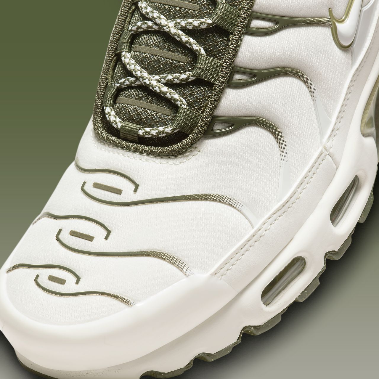 Nike’s Air Max Plus ‘Light Bone’ is Looking Crisp - Sneaker Freaker