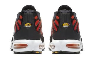 Official Pics: Nike Air Max Plus OG 'Sunset' - Sneaker Freaker
