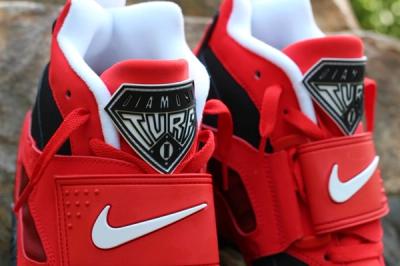 Nike Air Diamond Turf (Red) - Releases