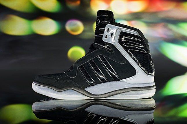 adidas Tech Street Mid - Releases