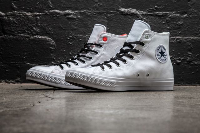 Hands On: A Side By Side Comparison Of The Chuck Ii Shield Canvas And ...