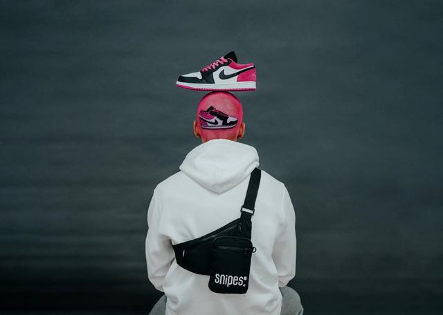 SNIPES Create Art with the Air Jordan 1 Low ‘Active Fuchsia' - Sneaker ...