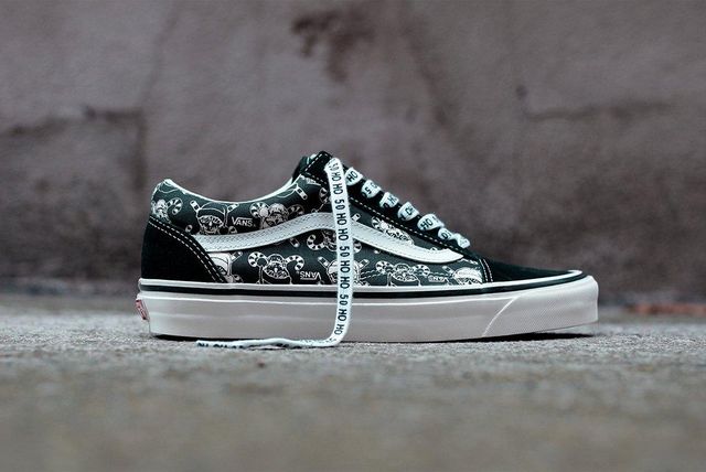 Vans Old Skool (Pirate Santa) - Sneaker Freaker