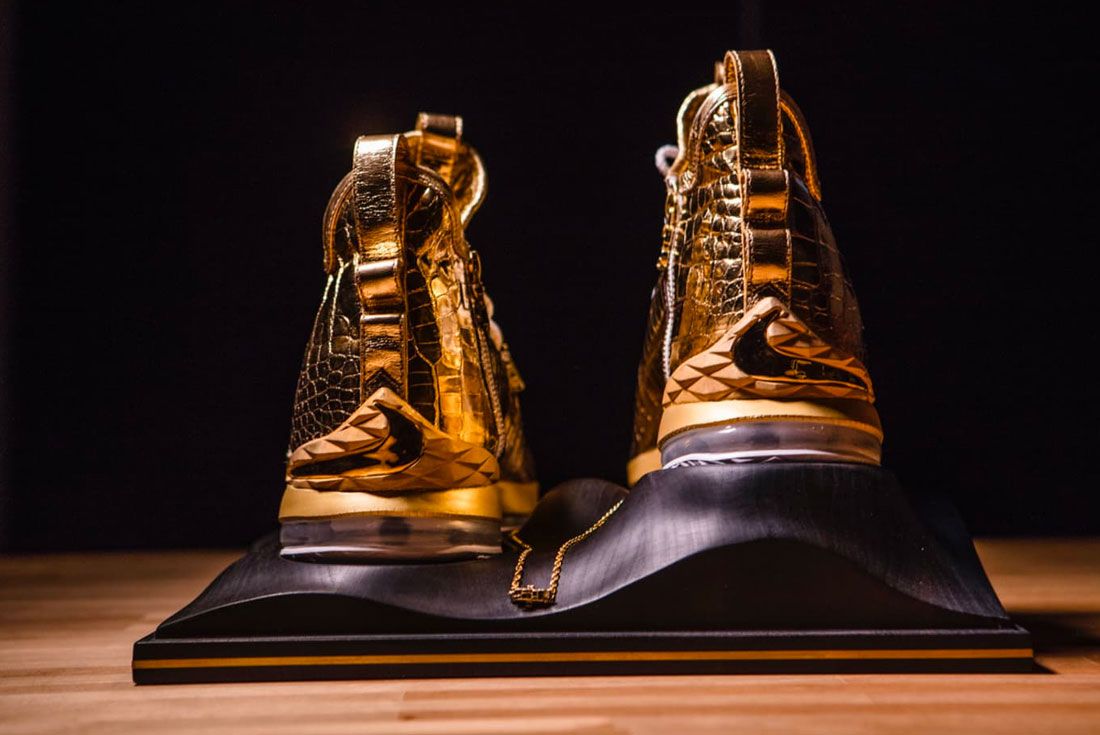 The Sneaker Evolution of LeBron James - Features