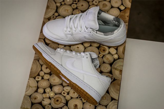 Nike SB Dunk Low (Tokyo) - Releases