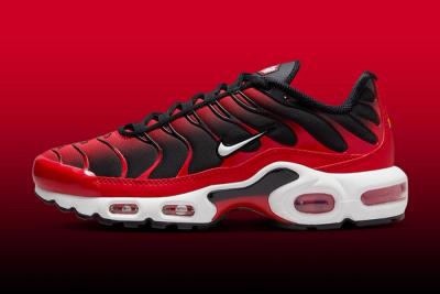 Another Black and Red Combo Reaches the Nike Air Max Plus - Industry News