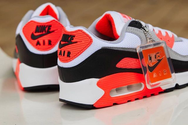A Detailed Look at 2020's Nike Air Max 90 ‘Infrared’ - Sneaker Freaker