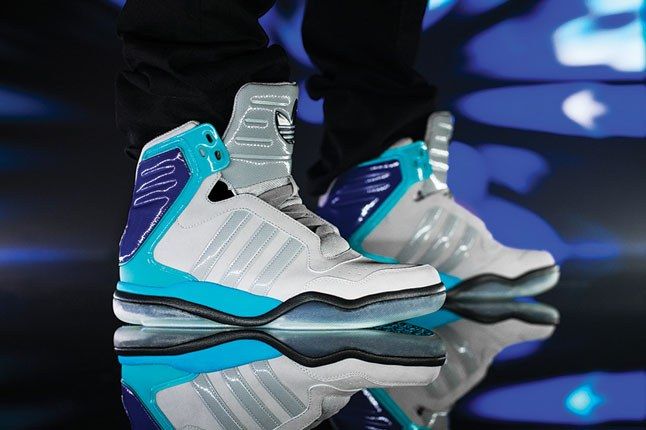 adidas Tech Street Mid - Releases